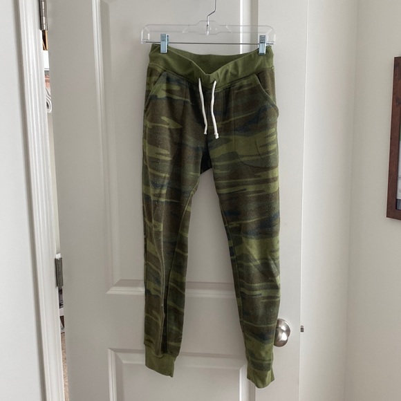 Alternative | Pants & Jumpsuits | Alternative Camouflage Joggers | Poshmark